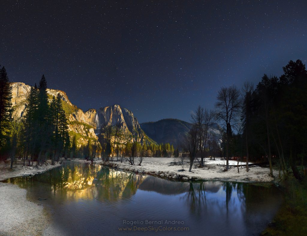 Moonlight stroll – Deep Sky Colors